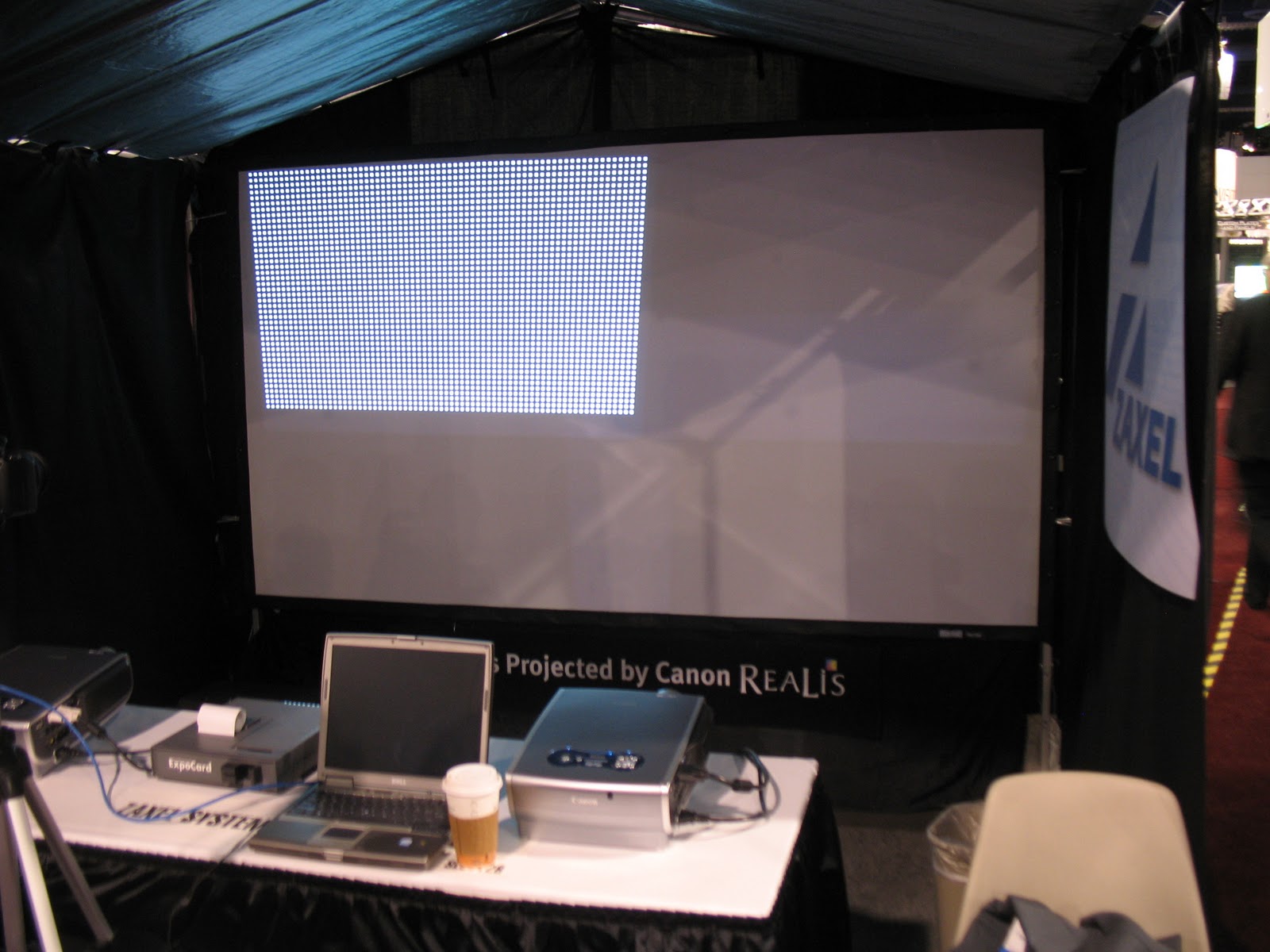 Video Technology: Multiple projector edge blending for increased ...