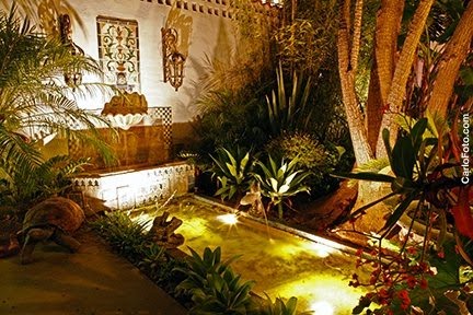 Philip Mershon's Felix In Hollywood: Patio Del Moro