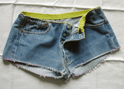 21centurydressmakers: Valentine diy denim short-shorts