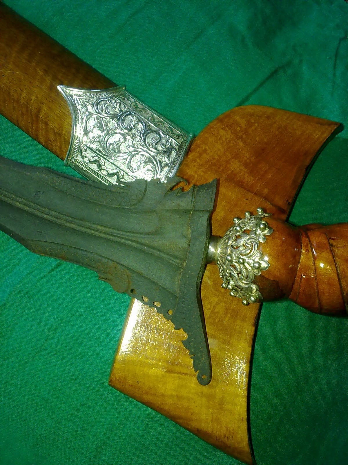 galeri antik: KERIS UNDUK-UNDUK LOK 3