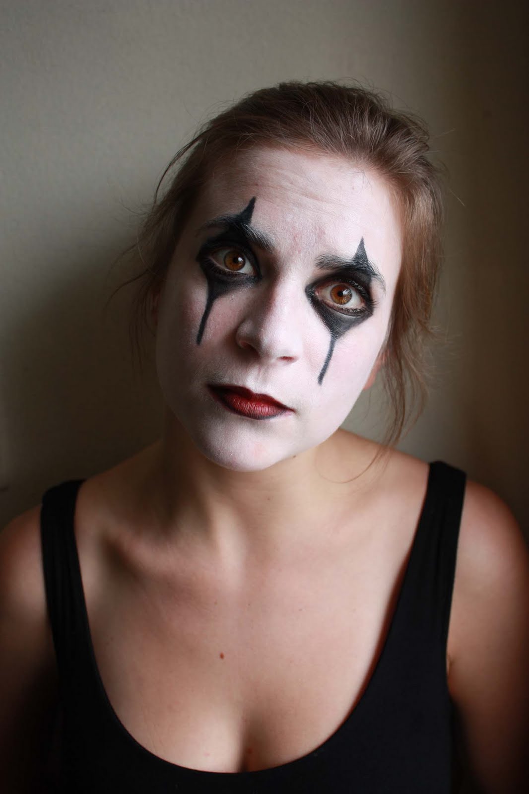 Honey it's only skin deep: A messy face.