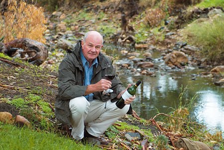 d r i n k s t e r: JACOB'S CREEK SKIPPER LEAVES HIS TILLER