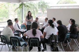 Estrategias de Intervención Grupal: ESTRATEGIAS Y/O DINÁMICAS GRUPALES