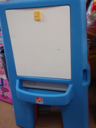 Baby Blogs: Step 2 Easel