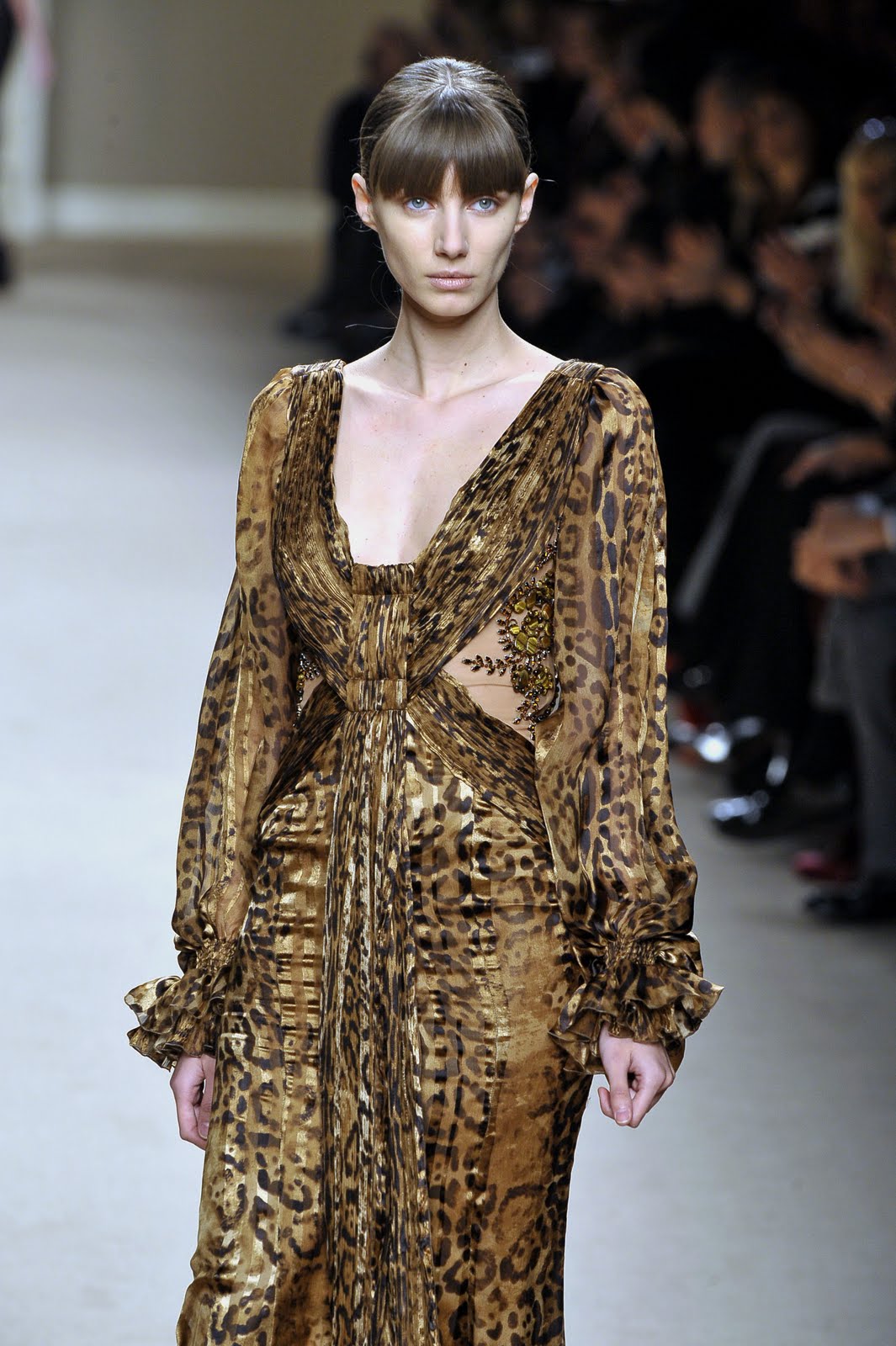 Fashion Whispers : Romanian models, pg 7 - Andreea Stancu