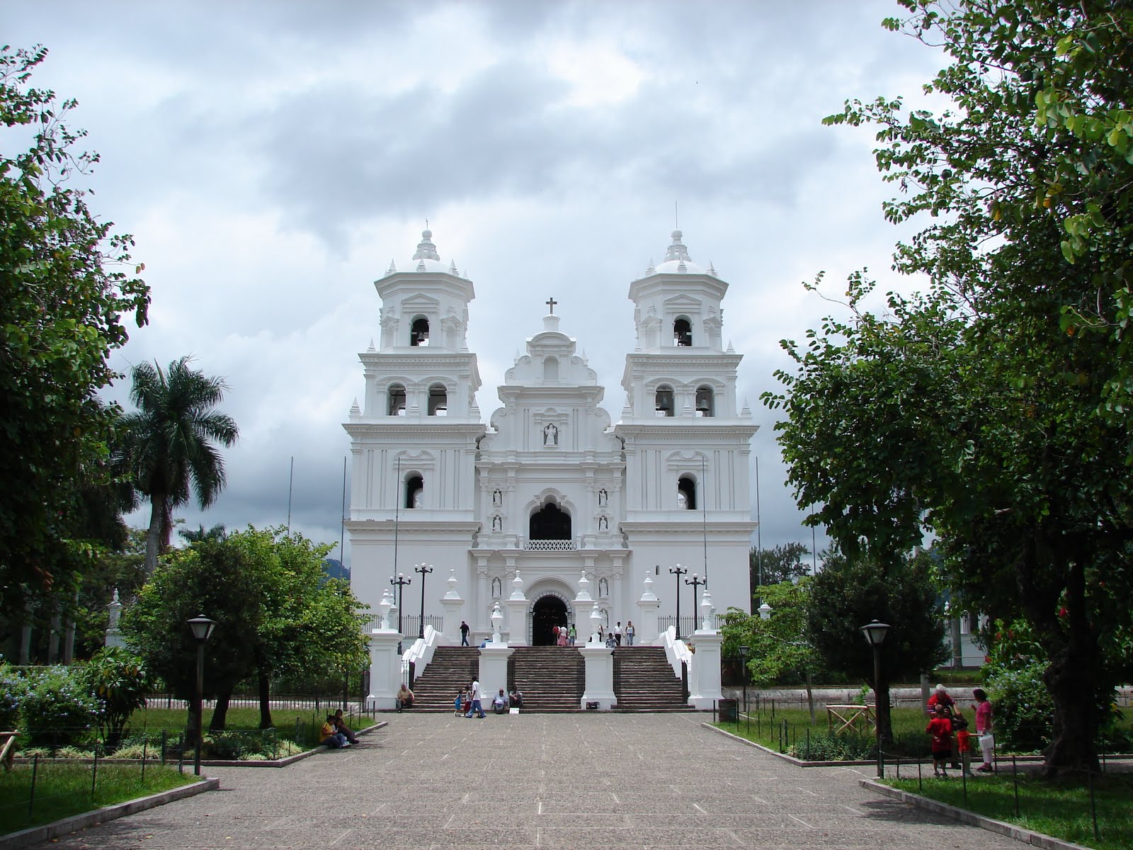 Por César Chupina, periodista: Romería a Esquipulas: Devoción y Leyenda