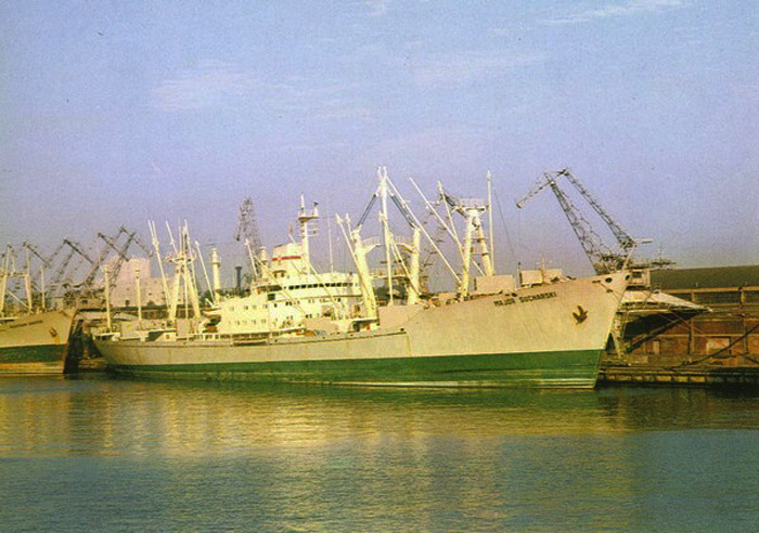 Navios à vista: NA DÉCADA DE 70, OS CAPACITADOS " ESTALEIROS NAVAIS DE ...