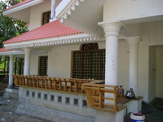 Kerala-House Construction at Irinjalakuda: Charu pady in Teak wood