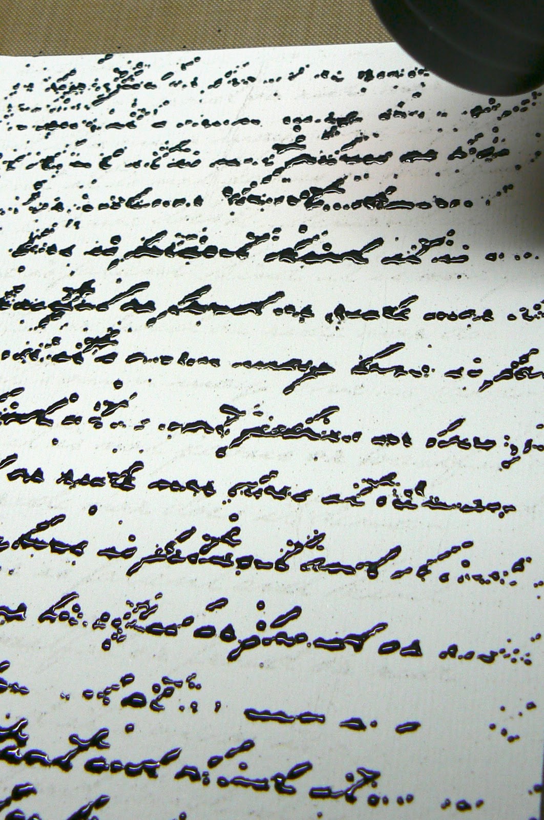 Oh, Scrapulous!!: Tutorial ~ UTEE Embossed & Inked Background