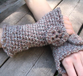 Manusi crosetate si tricotate