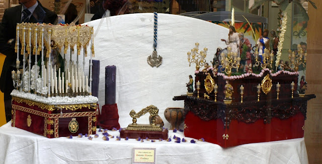Sevilla Daily Photo: El capirote del nazareno.
