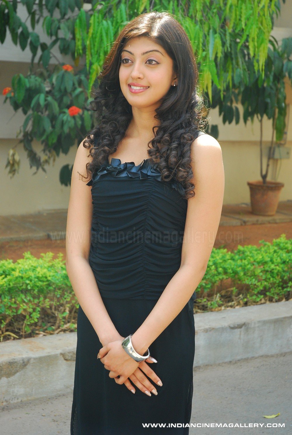 Indian Cinema Gallery: south actress pranathi hot n spicy photos