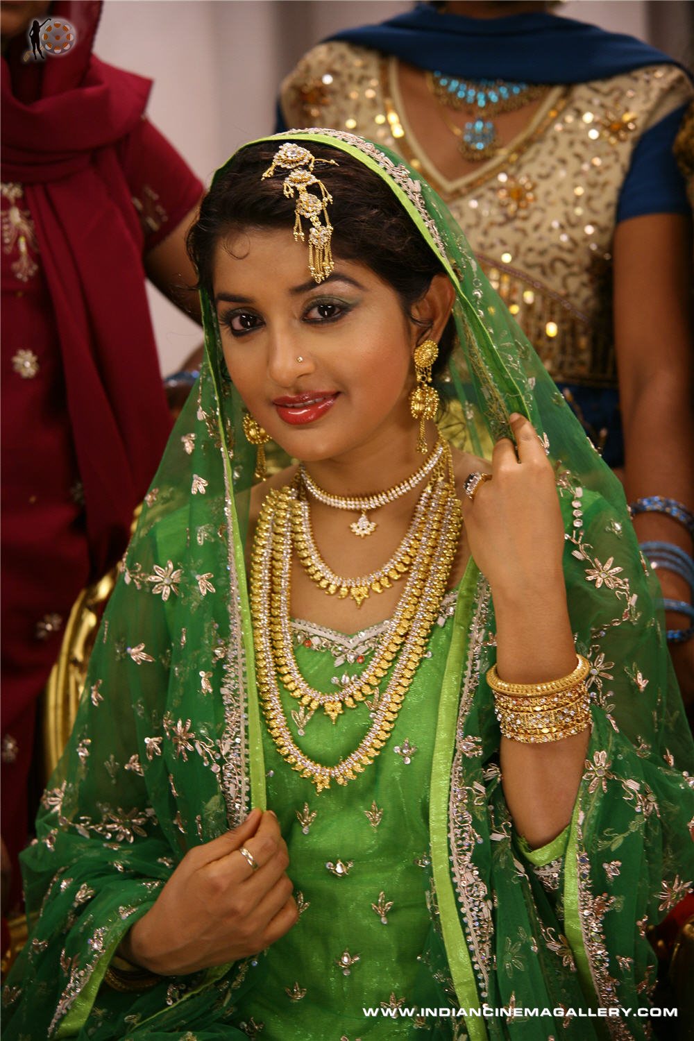 Indian Cinema Gallery: Meera jasmine Stills Photo Gallery