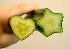 Xing Fu: HOW TO GROW A HEART SHAPED/STAR SHAPED CUCUMBER