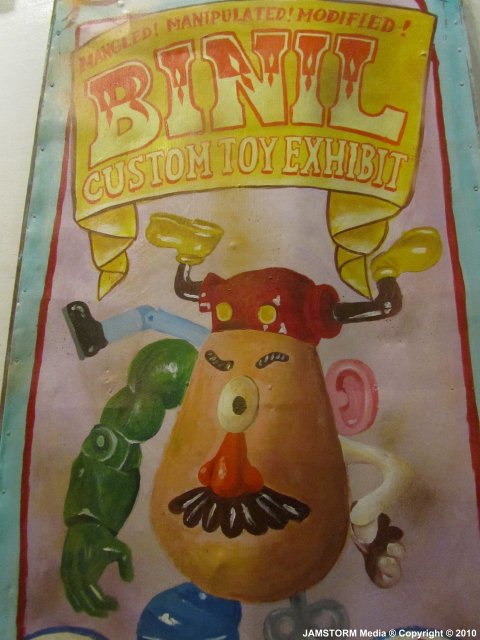 GeekMatic!: The Launching of Binil Custom Toy Exhbit!