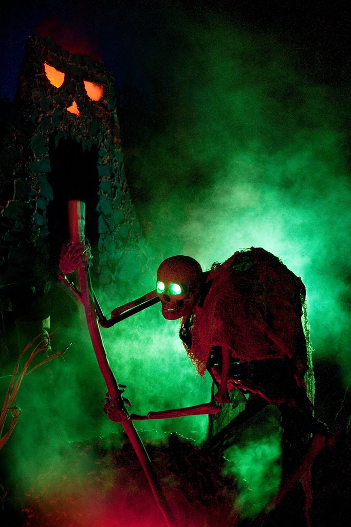 SPOOKSHOWS.COM BLOG: Haunted Tiki Island