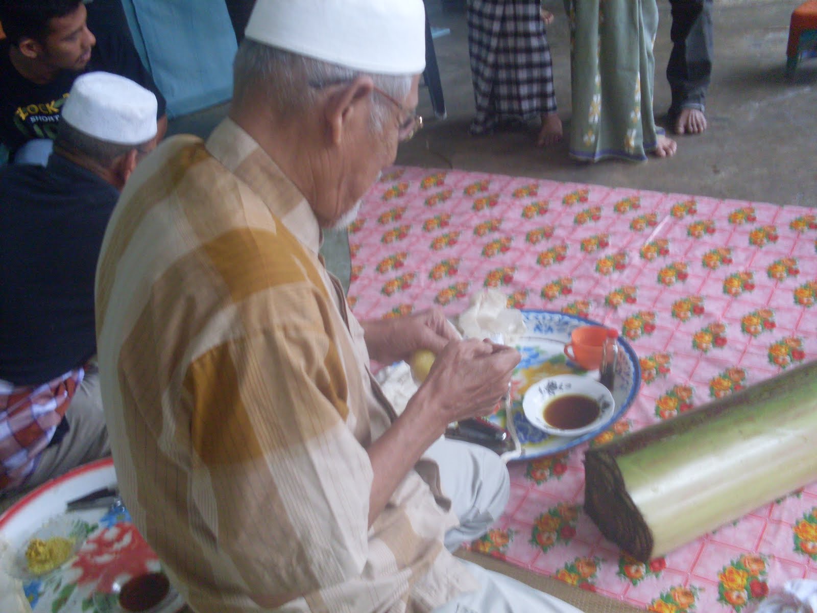 Berkhatan:Suatu tradisi: Majlis Berkhatan Secara tradisional : Felda ...