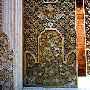 pintu ukir bali | balinese carving door | WARUNK ARSITEKTUR ONLINE