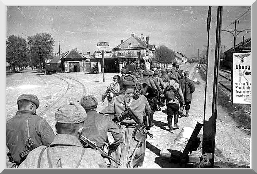 ILLUSTRATED HISTORY: RELIVE THE TIMES: Images Of War, History , WW2 ...