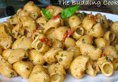 The Budding Cook: Pasta with Basil Pesto