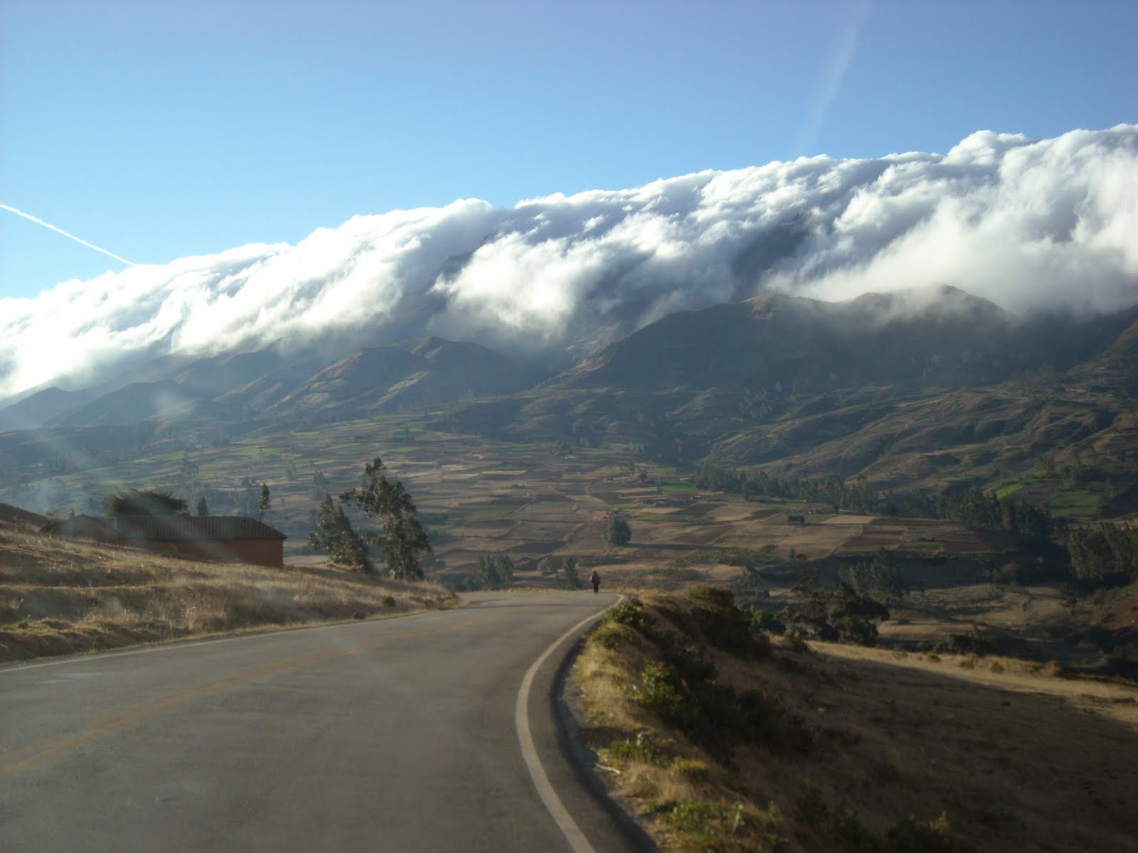 América Sin Fronteras: Puente Arce, Punata