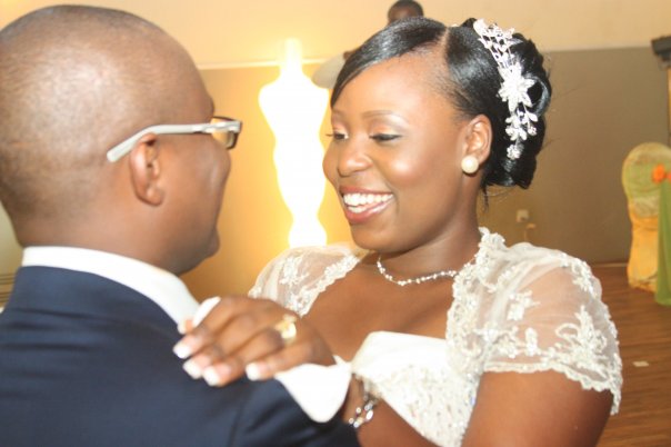 Omoyeni-disu.blogspot.com: PICTURES TELL ALL WEDDING STYLE- Isi ...