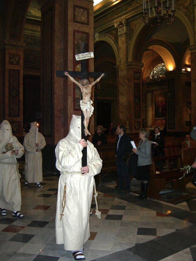 New Liturgical Movement: Images from Holy Week in Italy