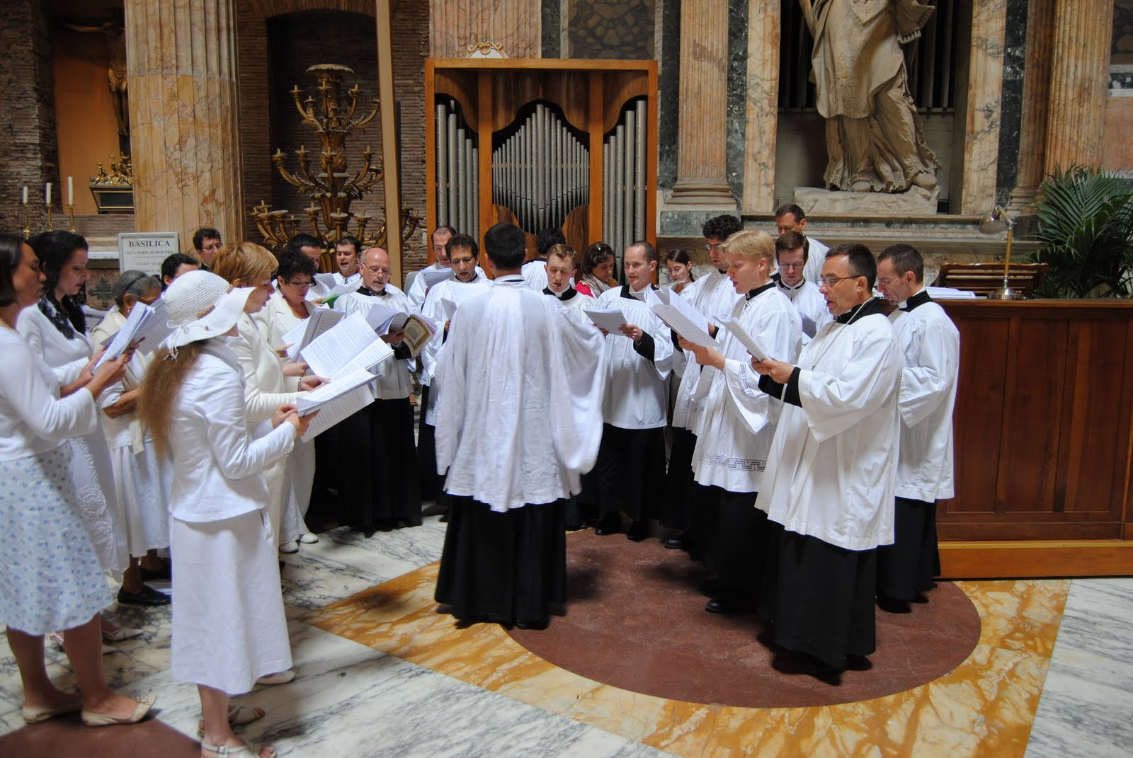 New Liturgical Movement: Ancient Ambrosian Rite Offered at Rome's Pantheon