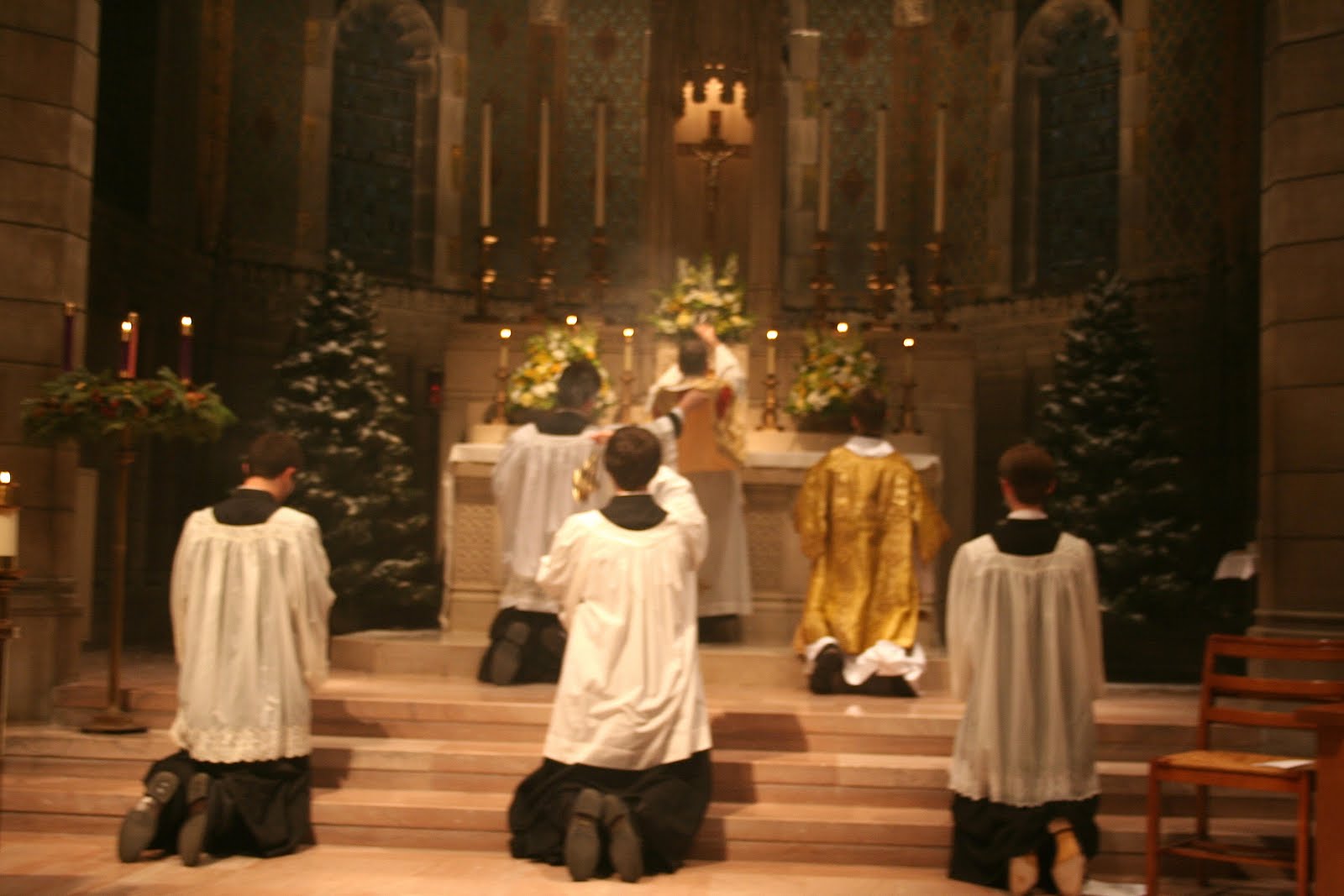 New Liturgical Movement: Ad Orientem, et cetera, at Boston College