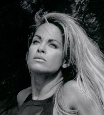 cwaux: The Hot Actress And A Fitness Model Amy Fadhli Is From Texas.