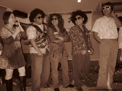 @cerbojam: SYSGEN Christmas Party Goes Back To The 70s!