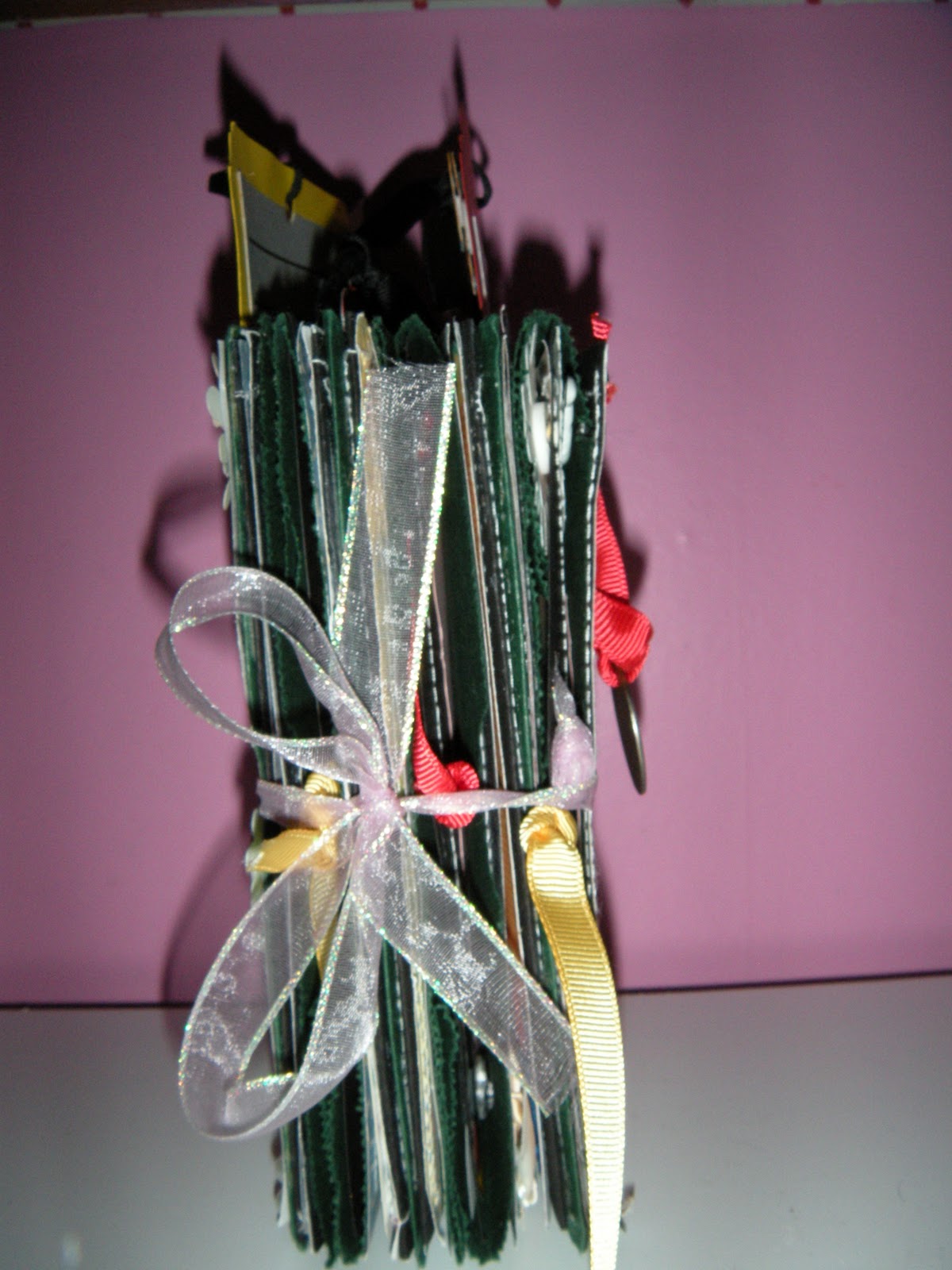 Scrapping With Lisa: Past Projects.