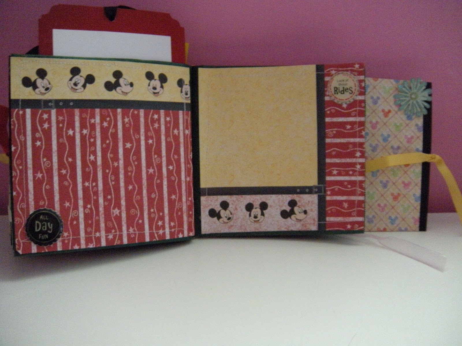 Scrapping With Lisa: Past Projects.