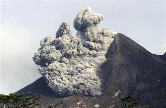 Koleksi Gambar Selepas Hujan Abu Gunung Berapi Merapi di Indonesia ...