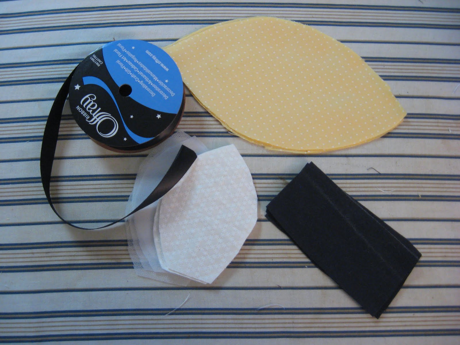 Craft with Confidence: Bubble Bee Tutorial (bug 1 of 3)