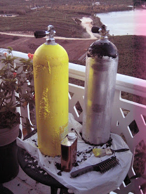 painting scuba tanks