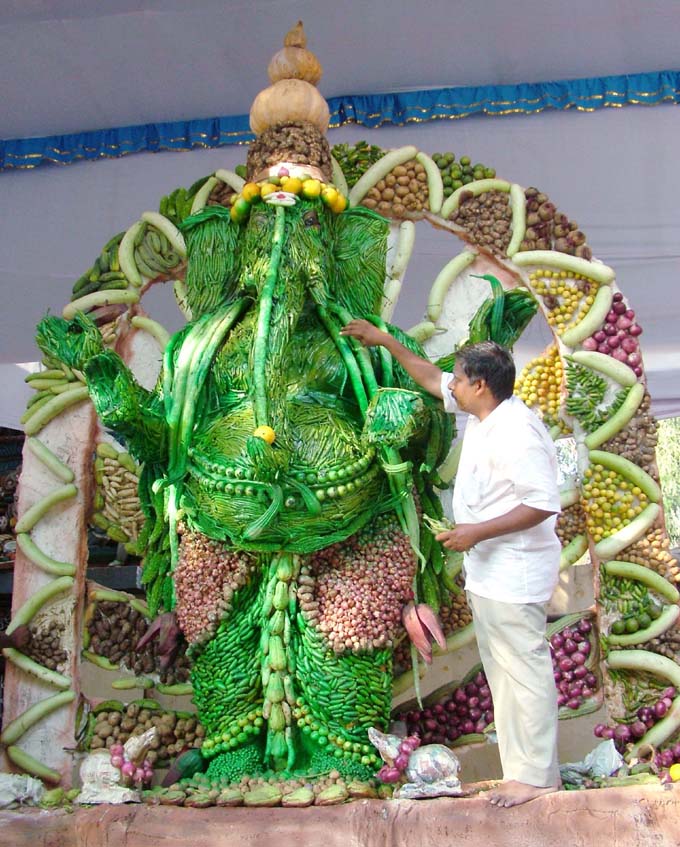 Ganpati Bappa Morya: Gold Chocolate Vegetable Ganpati