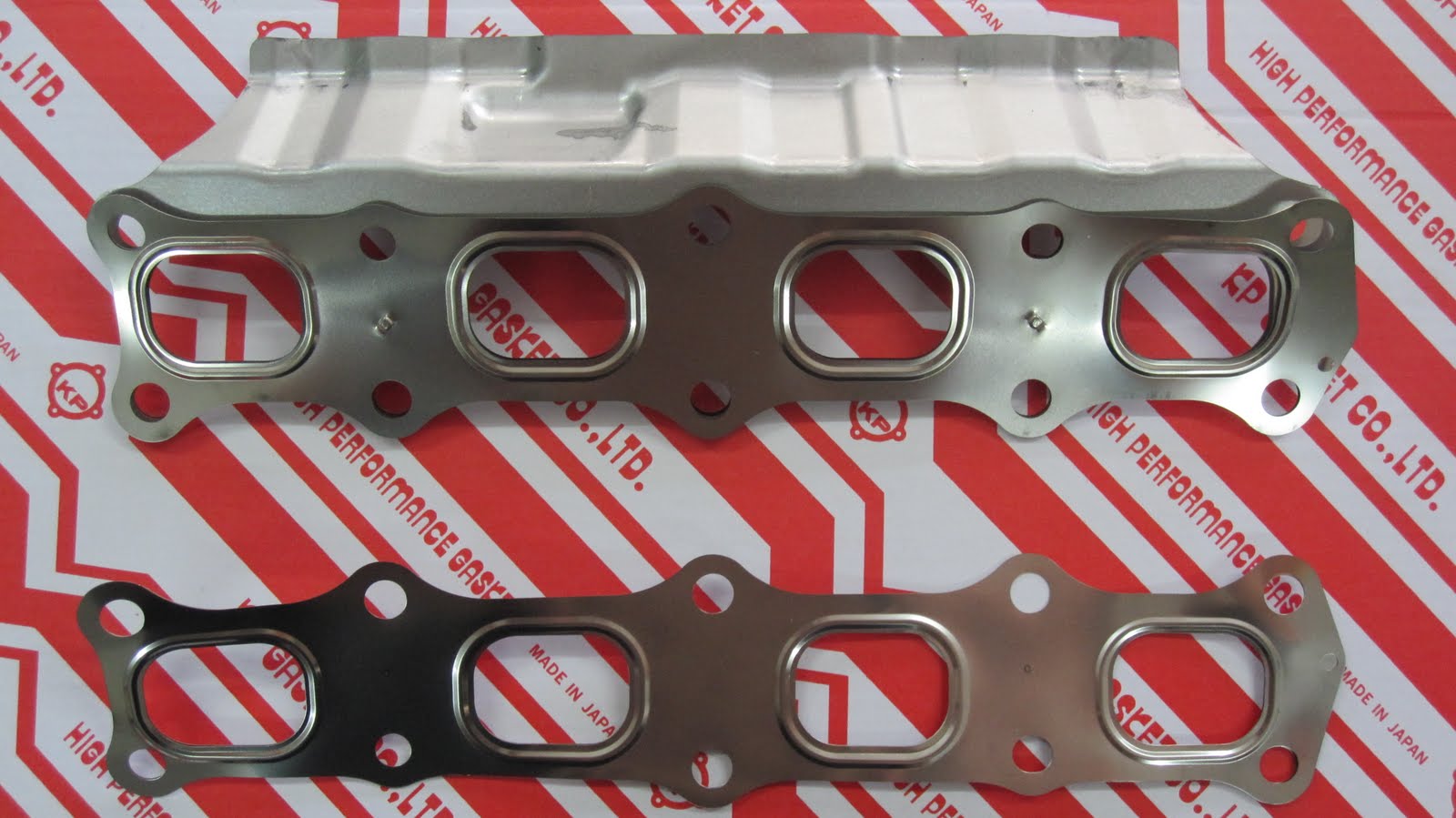 KP Gasket: Mitsubishi Lancer Exhaust Manifold Gasket