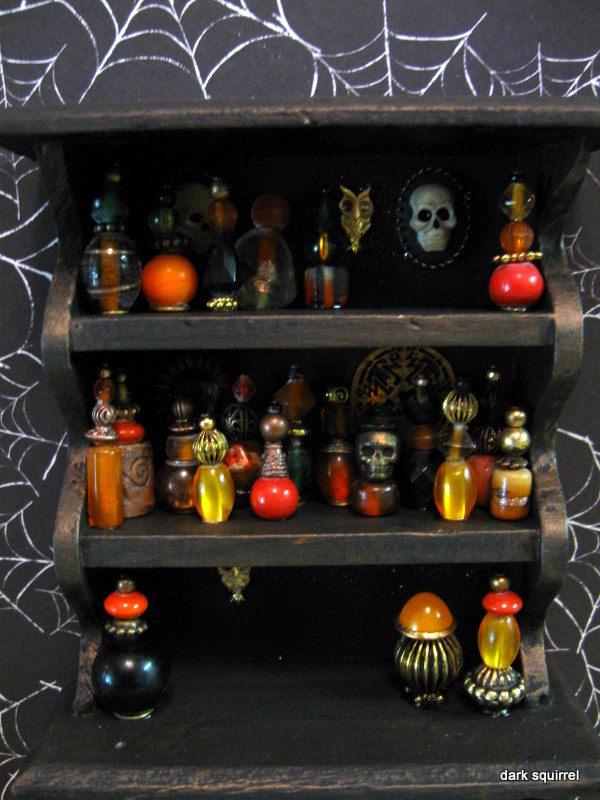 Dark Squirrel's Miniature Asylum ~: Sneek Peek