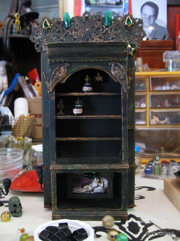 Dark Squirrel's Miniature Asylum ~: Wicked Seduction