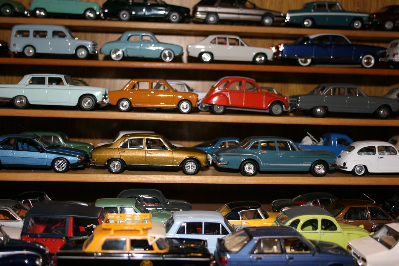SERGIO GOLDVARG: Pictures of my scale model car collection