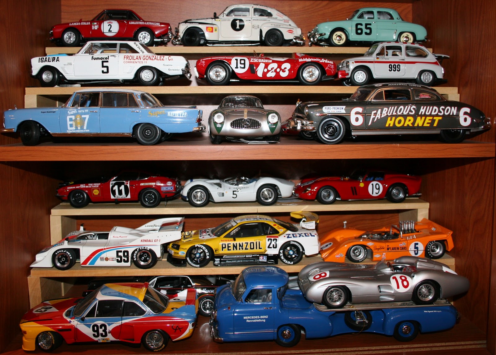SERGIO GOLDVARG: Pictures of my scale model car collection