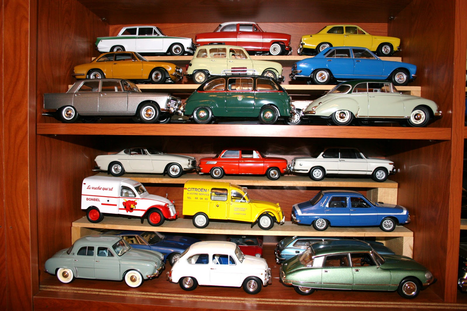 SERGIO GOLDVARG: Pictures of my scale model car collection