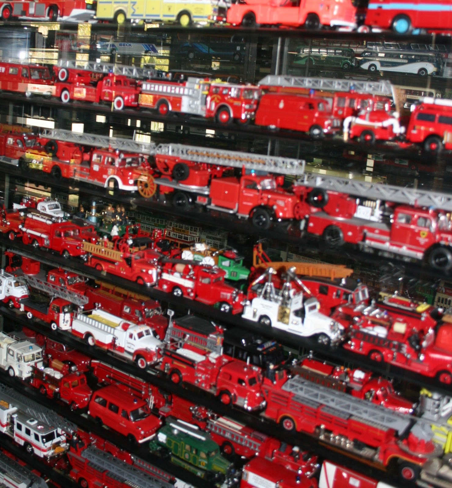 SERGIO GOLDVARG: Pictures of my scale model car collection