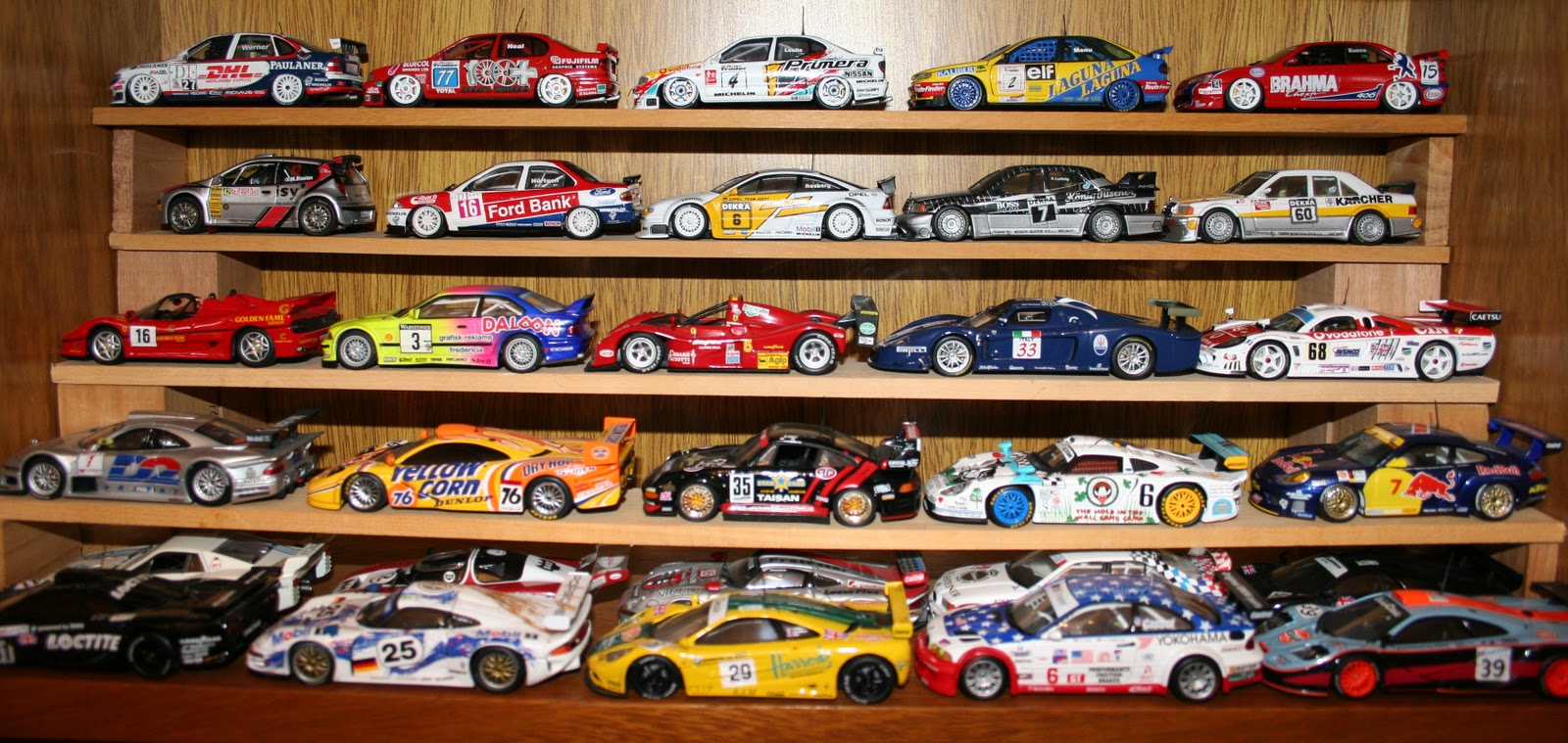 SERGIO GOLDVARG: Pictures of my scale model car collection