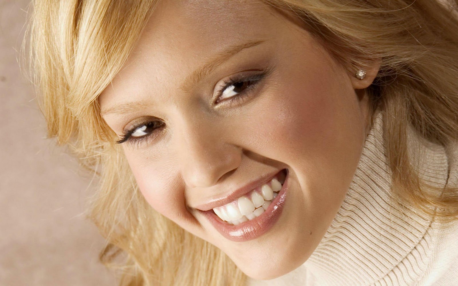 AnyTen: 10 Reasons to Smile