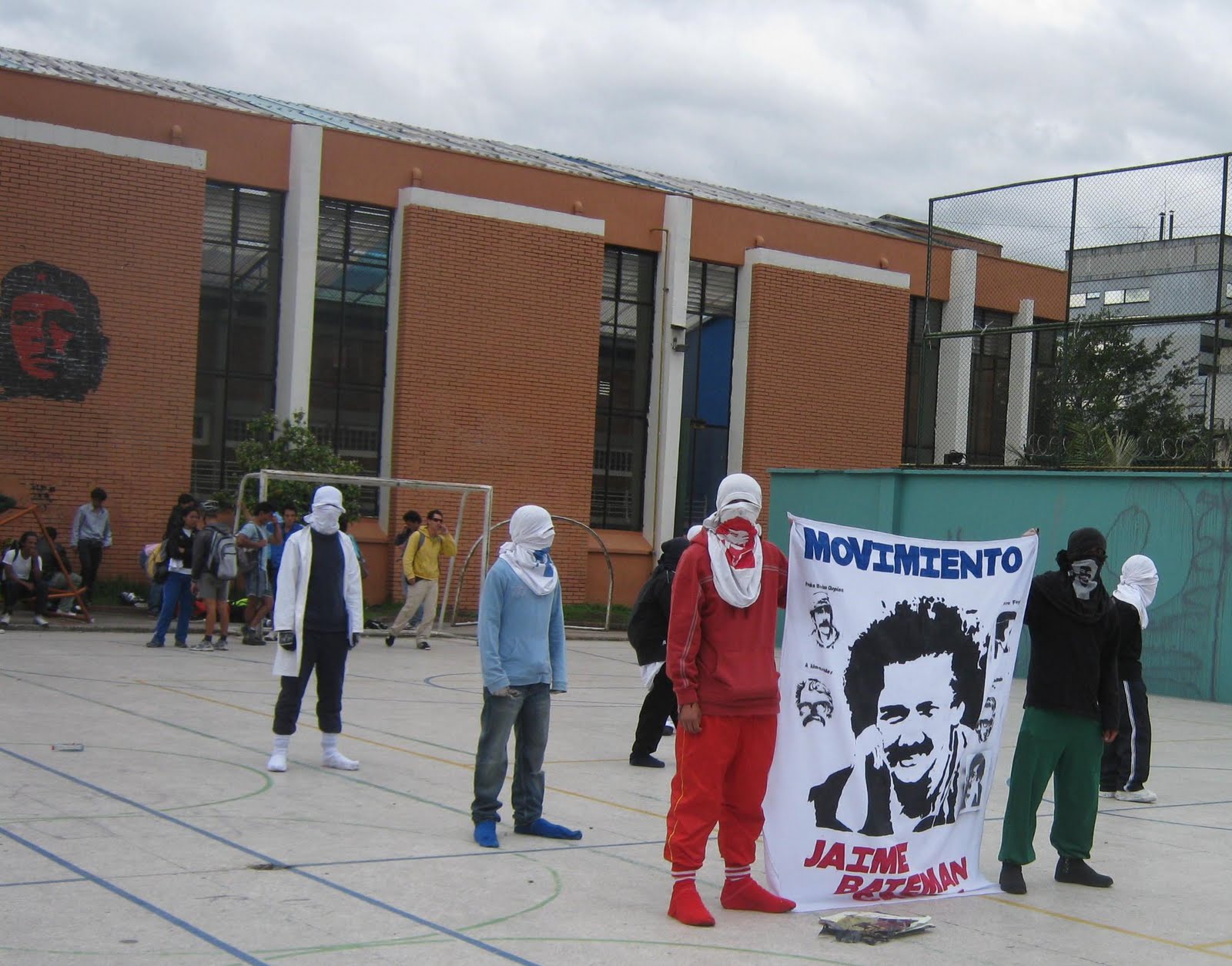 Movimiento Jaime Bateman Cayon: “Soltaba un largo suspiro que le salía ...