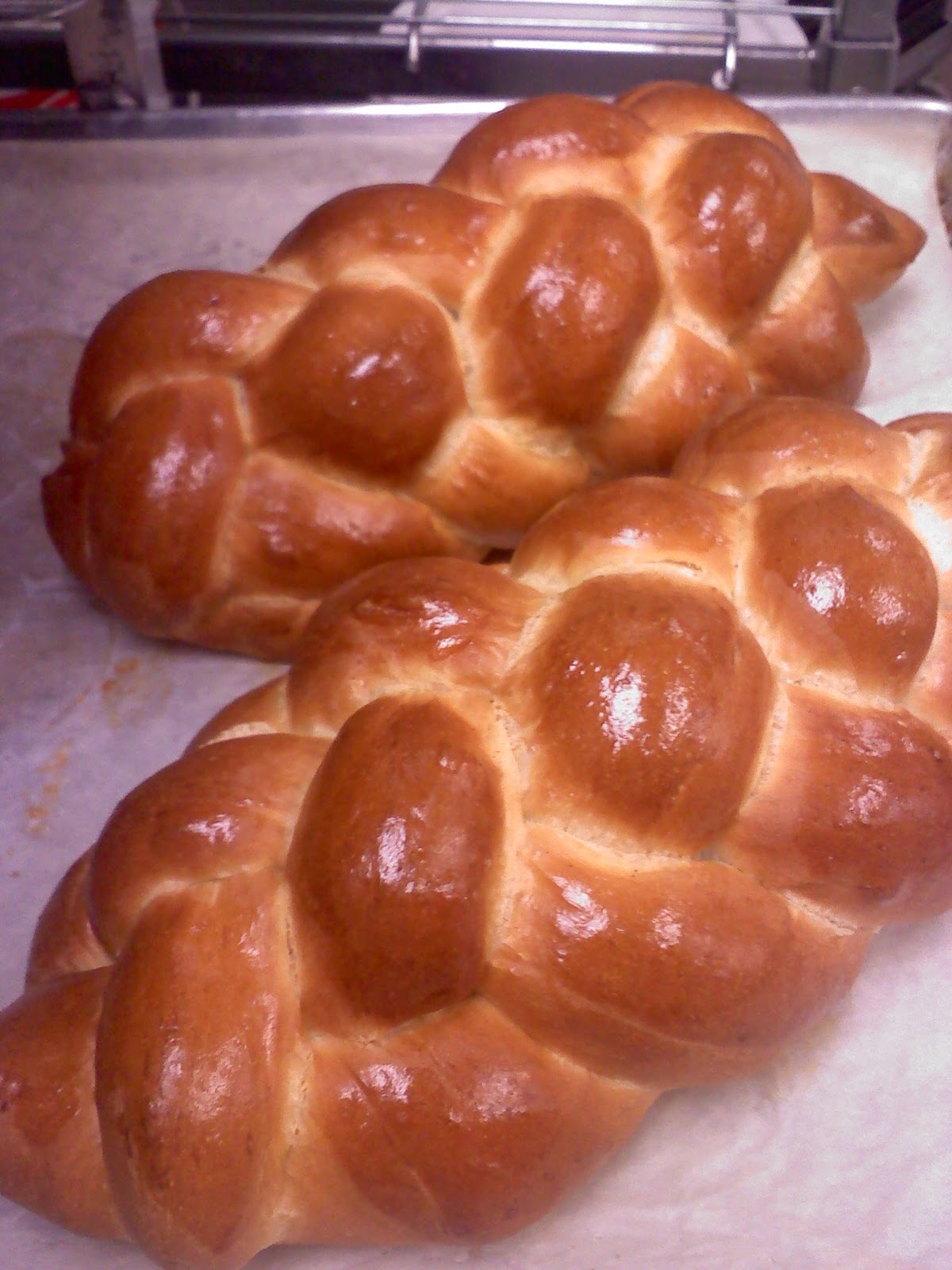 Bakelicious!: Bread Station- Specialty shapes, and breads