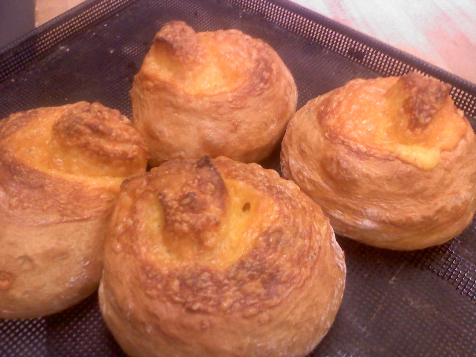 Bakelicious!: Bread Station- Specialty shapes, and breads