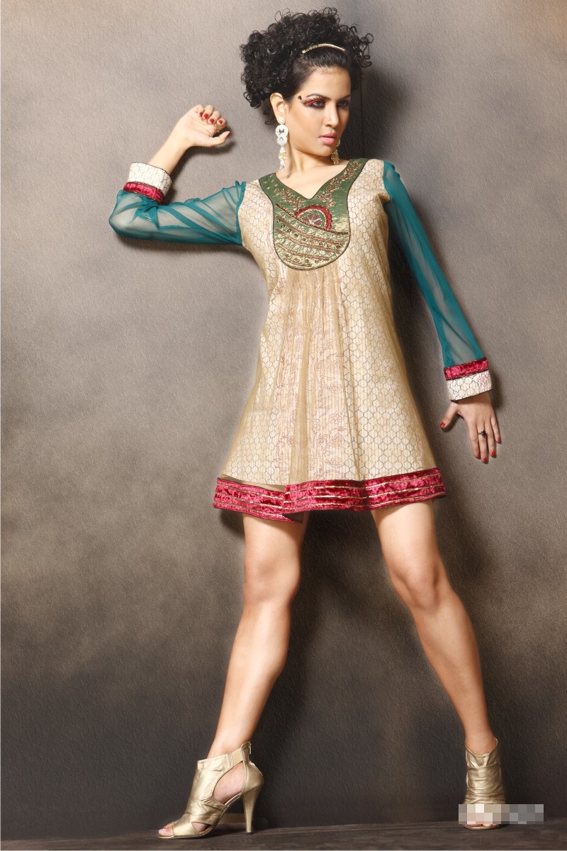 Dazzling Sarees: Indian Tunic Kurti Craze